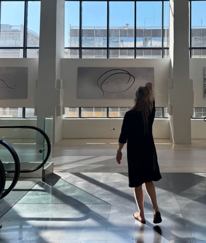 La blonde de Marc Labrèche est en voyage loin du Québec et publie une ...