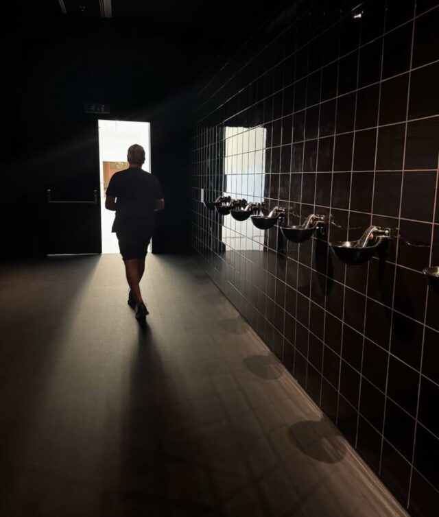 La blonde de Marc Labrèche est en voyage loin du Québec et publie une ...