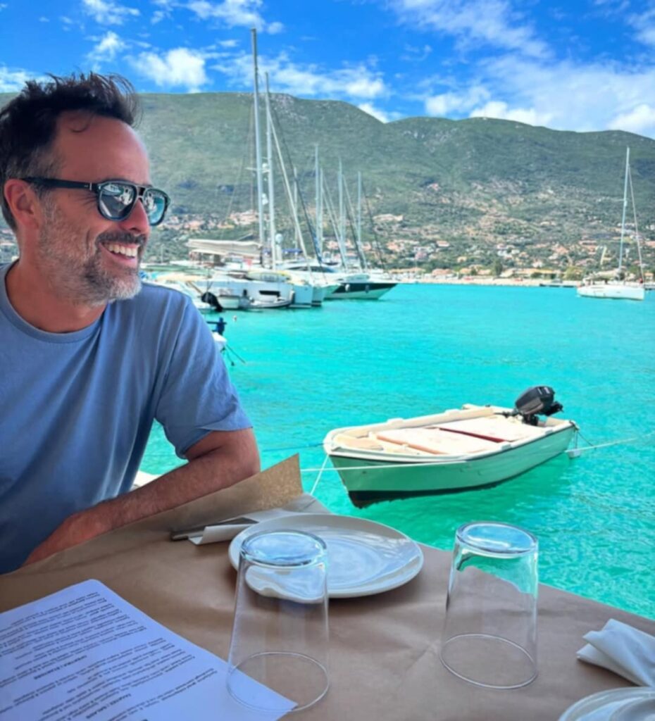 En vacances, l'animateur Sébastien Benoit partage de nouvelles photos ...