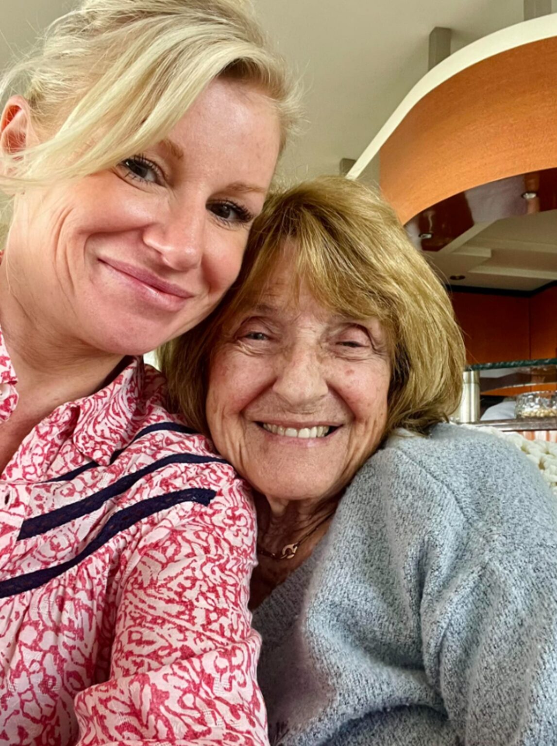 Âgée de 93 ans, Dominique Michel est en deuil - Vedette Québec