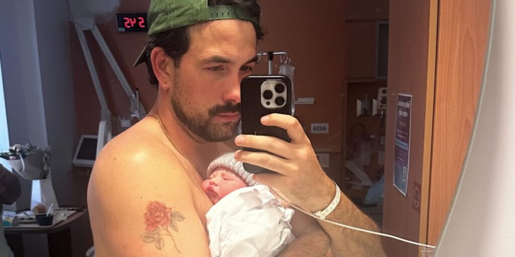 Félix-Antoine Tremblay publie toutes les images avec son fils Lou et il ...